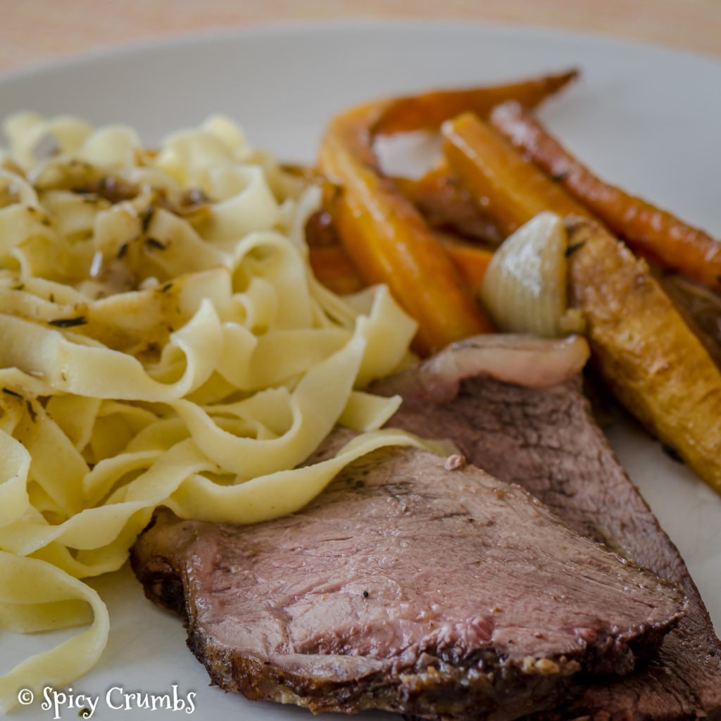 Telecí pečeně se zeleninou - Spicy Crumbs